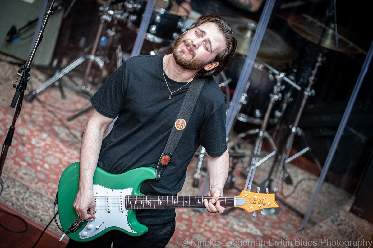 Concertfoto's: Laurence Jones Band I Bluestown Music